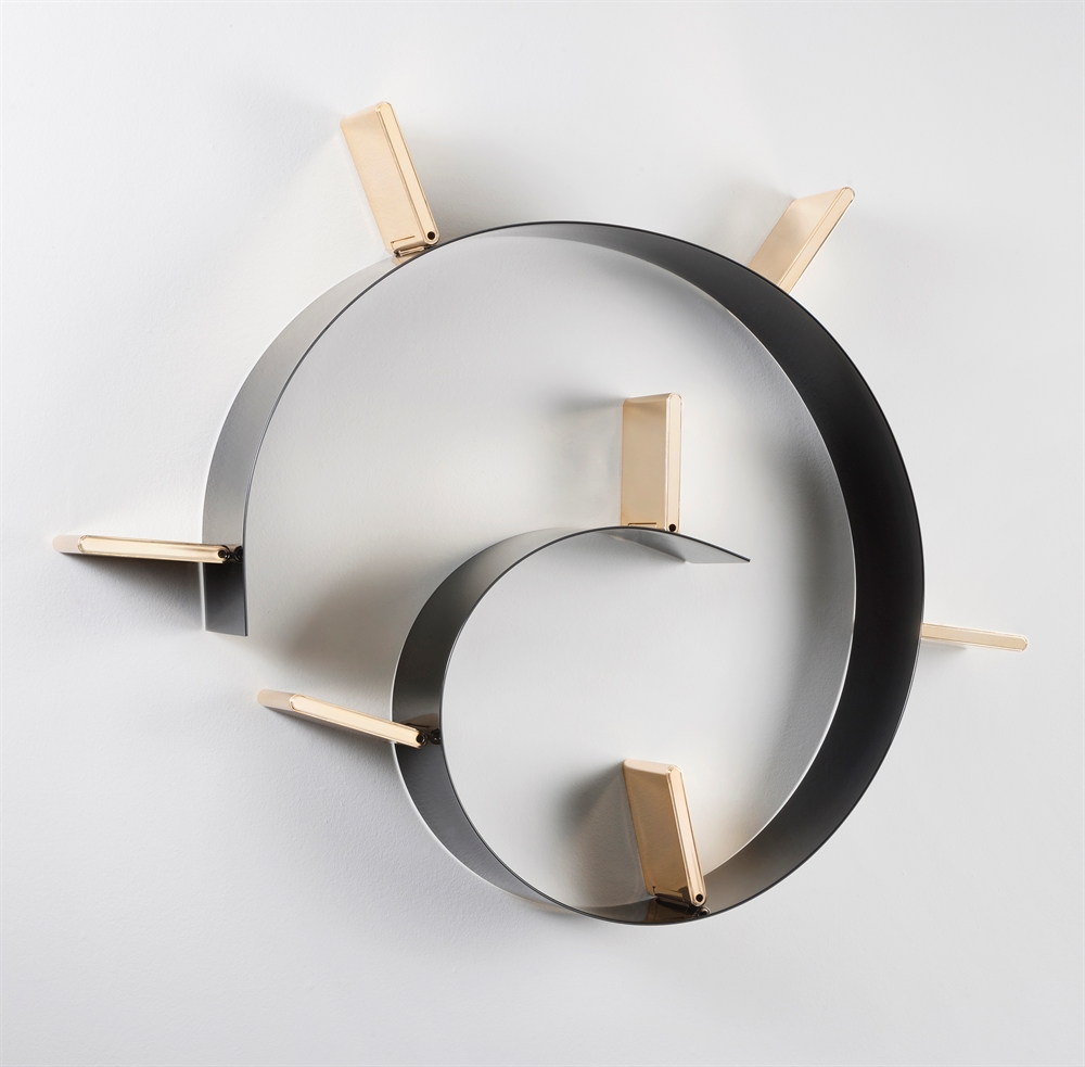 Kartell Bookworm reol designet af Ron Arad for Kartell